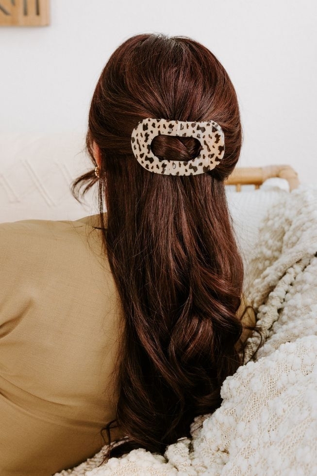 28 Cute Claw Clips That ll Actually Hold Your Hair