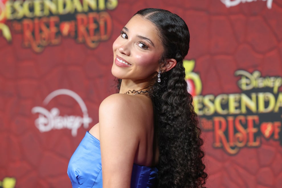 Descendants: The Rise Of Red Cast Guide