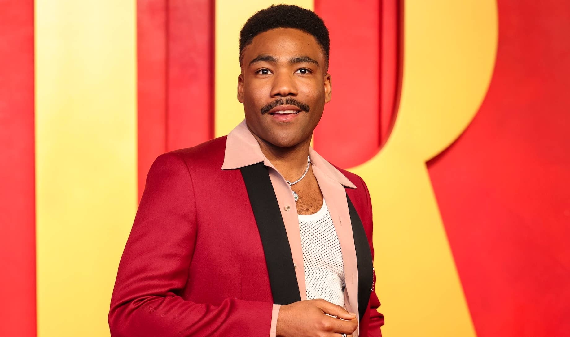 Childish Gambino Performs New Tracks "Survivor," "Steph's Beach," and ...