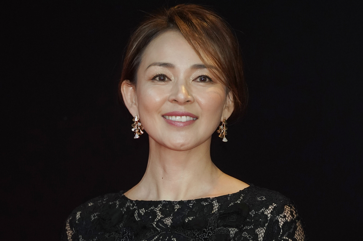 SHIHO「10代の頃からの憧れ」の“スーパーモデル”を絶賛「目が合った瞬間、あまりの美しさにクラクラする」人物とは？【画像】