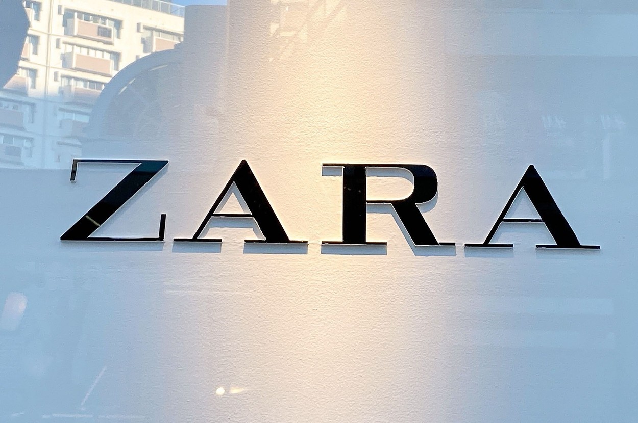 ZARAさん、太っ腹すぎるって…！10990円→1490円の「上品スカート」美シルエットで着回し力もバツグンなの！《購入レビュー》【画像・動画】