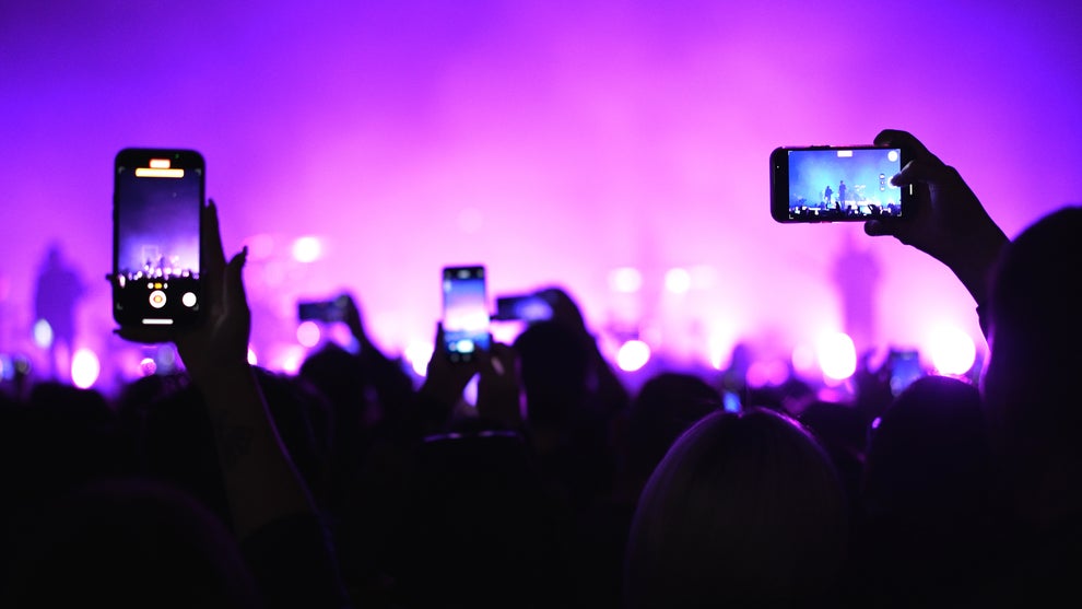 People Share What Social Habits They Find Annoying