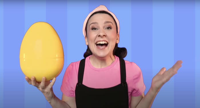 Elmo And Ms Rachel Collaborated For A New Video