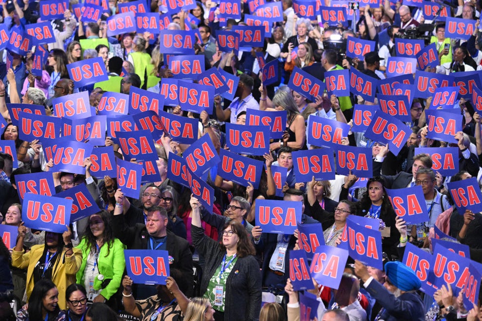 These Signs Show The Huge Difference Between The RNC And DNC