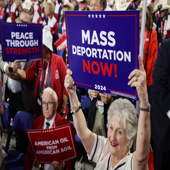 These Signs Show The Huge Difference Between The RNC And DNC
