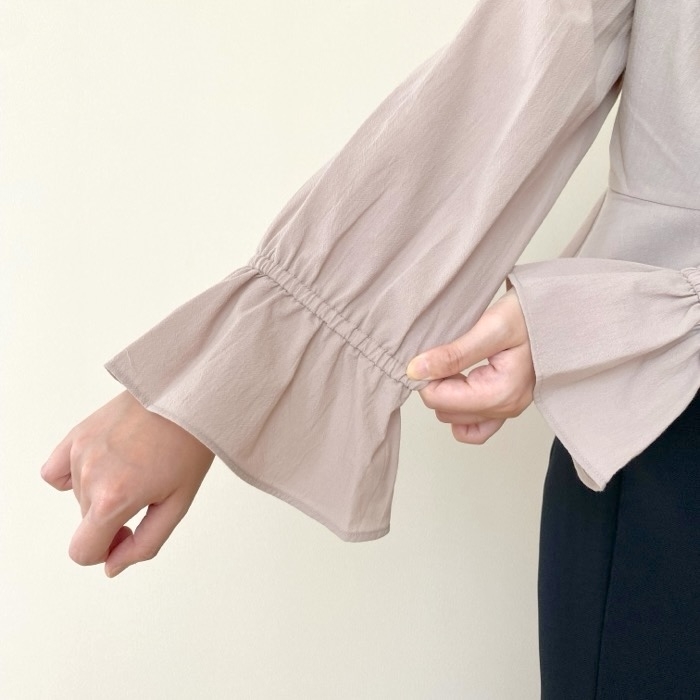 【GUセール品】2229円→590円に値下げ中！着るだけで華やかになる「高見えトップス」透け感やフリルがめっちゃかわいいの！《着用レビュー》