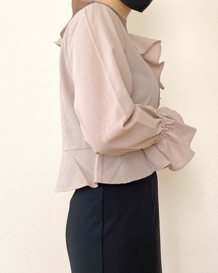 【GUセール品】2229円→590円に値下げ中！着るだけで華やかになる「高見えトップス」透け感やフリルがめっちゃかわいいの！《着用レビュー》