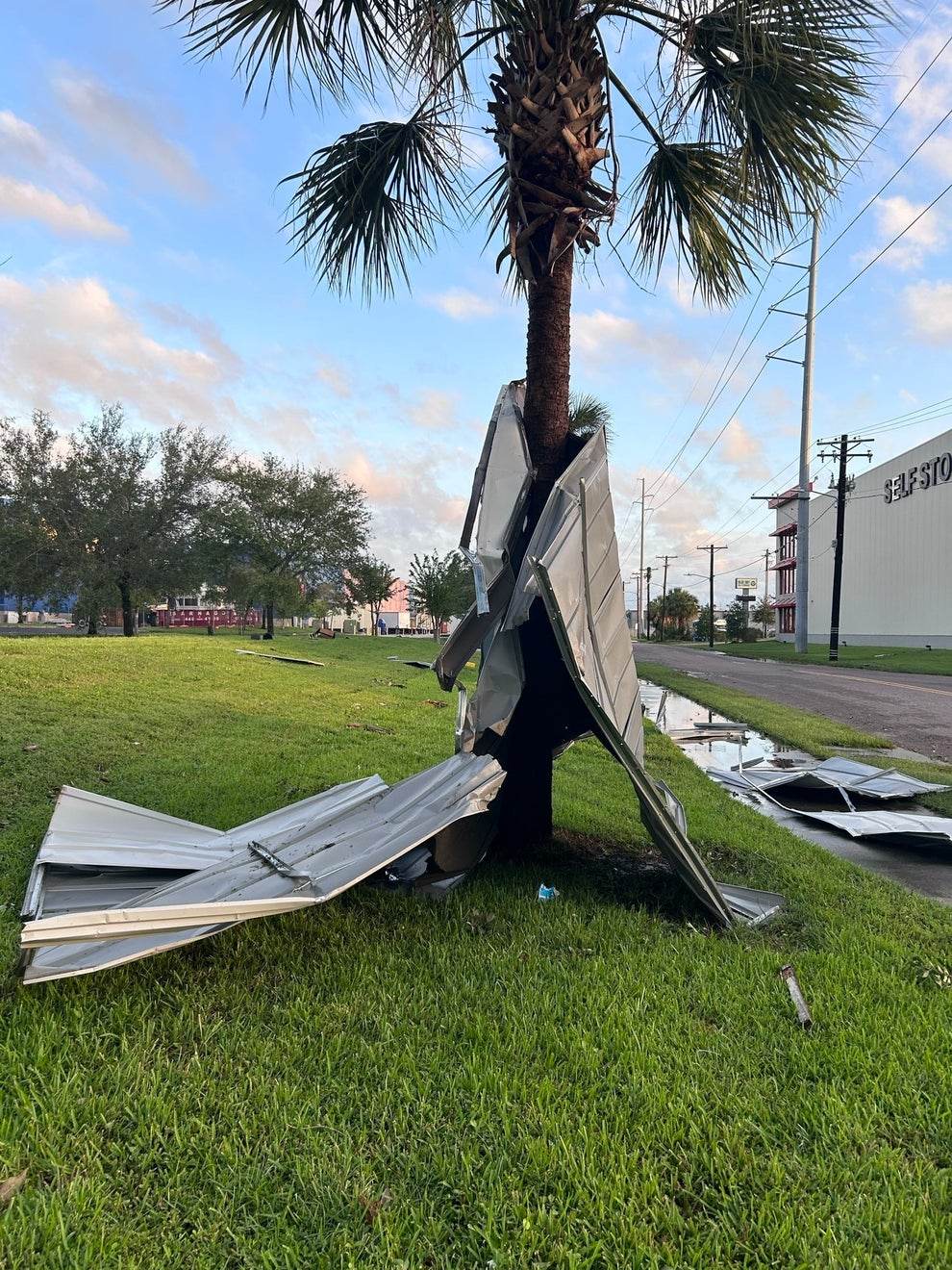36 Heartbreaking Photos Showing Hurricane Milton's Devastation In Florida