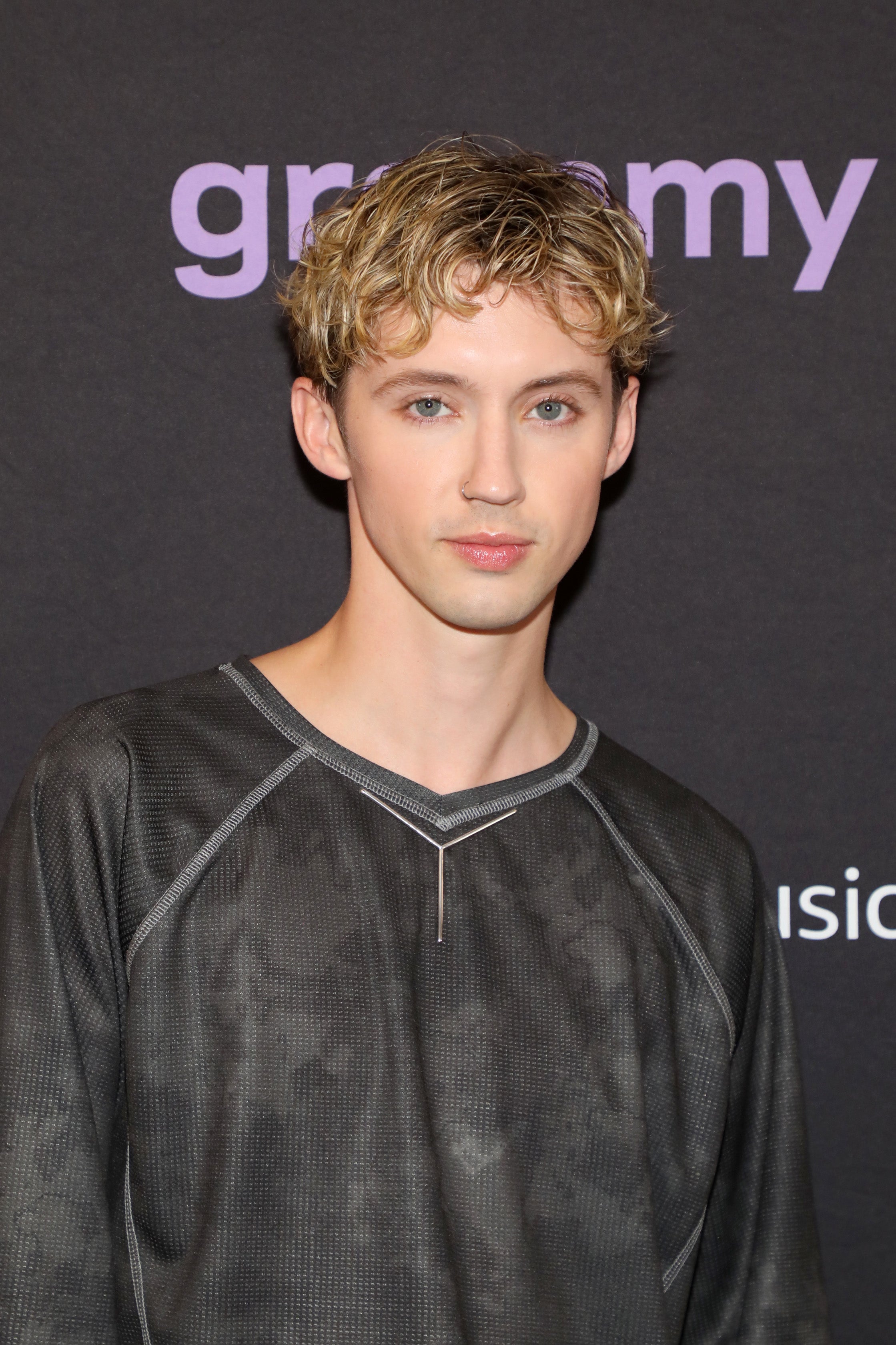 Troye Sivan Shares Thoughts On Auto-Tune At Live Shows