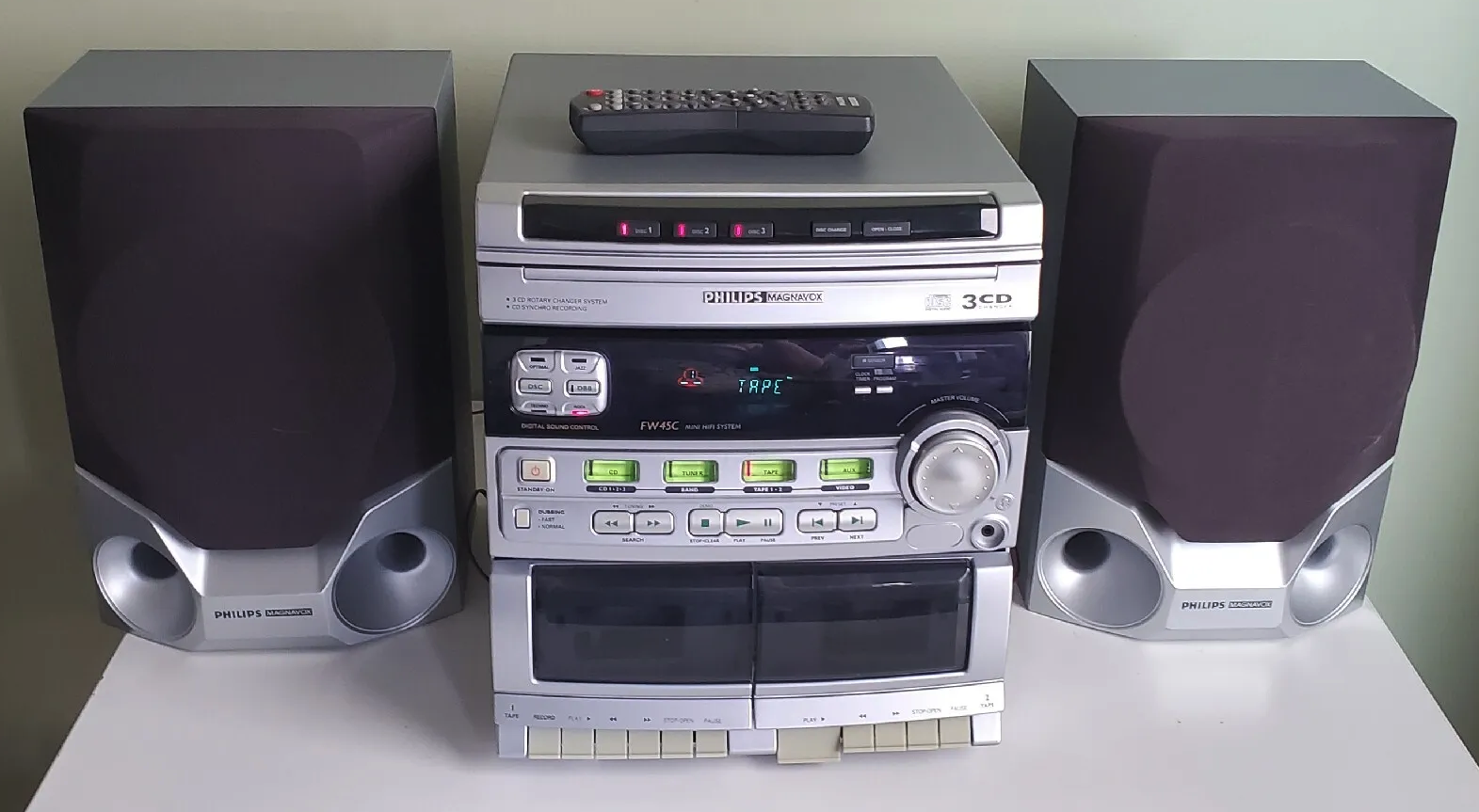 40 Things All Millennials Had In Their House In The '90s