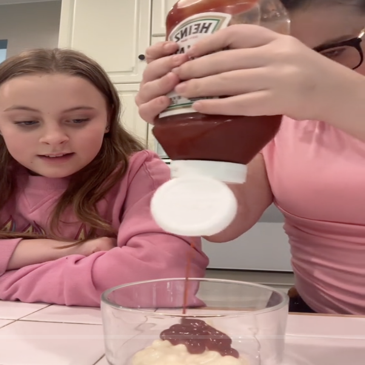 Teen Mom's Leah Messer Daughters' Viral Cooking TikTok