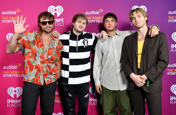 one direction 5 seconds