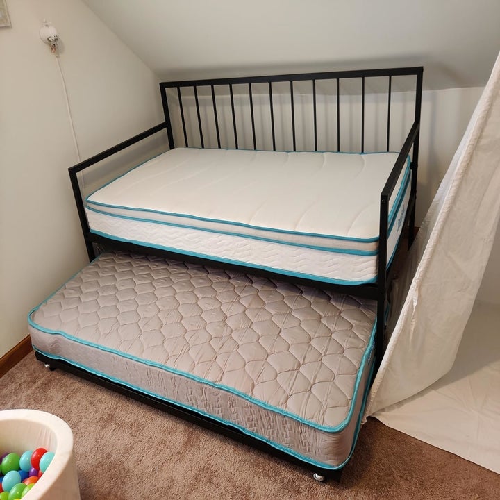 25 Best Trundle Beds For Extra Sleeping Space
