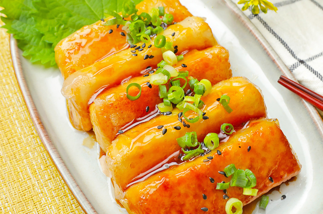 【厚揚げ、煮物にするより簡単！】激ウマ節約おかずレシピ3選・作り方｜Tasty