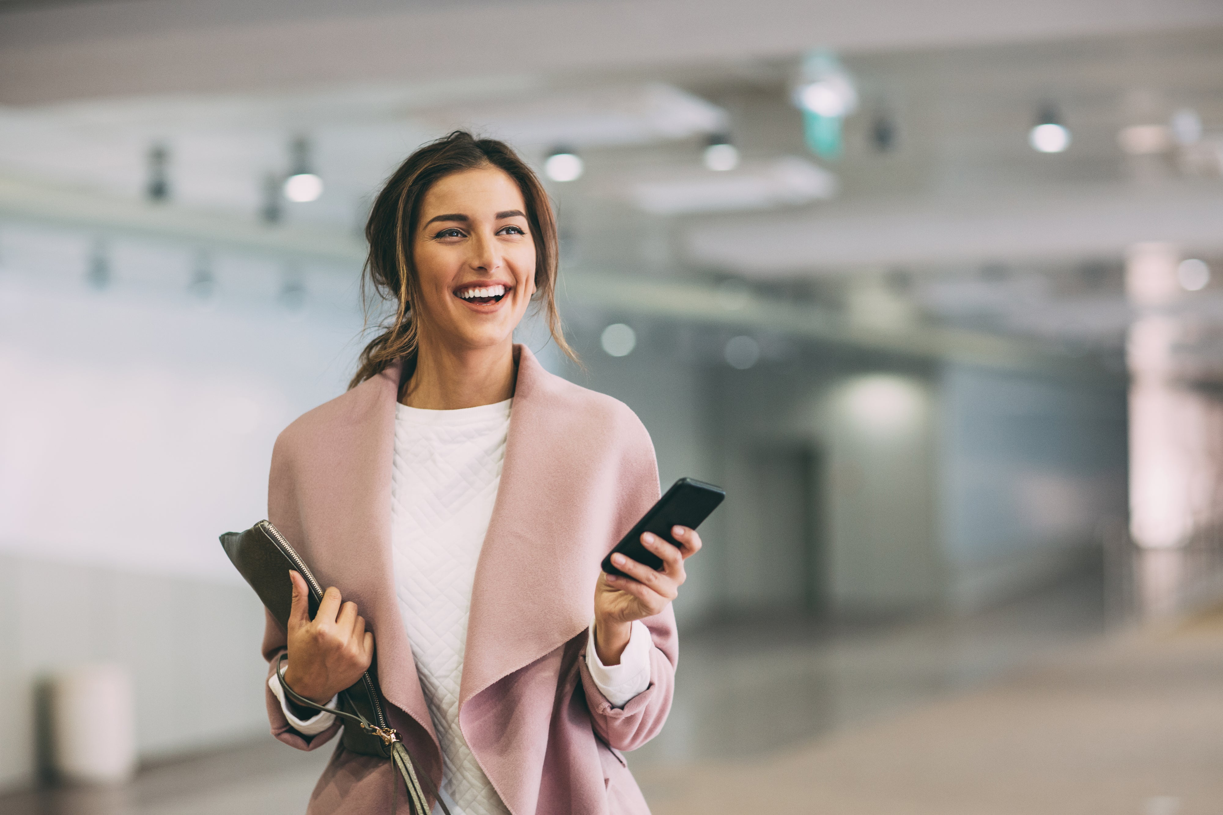 17 Signs A Rich Person Is Old Money Vs. New Money