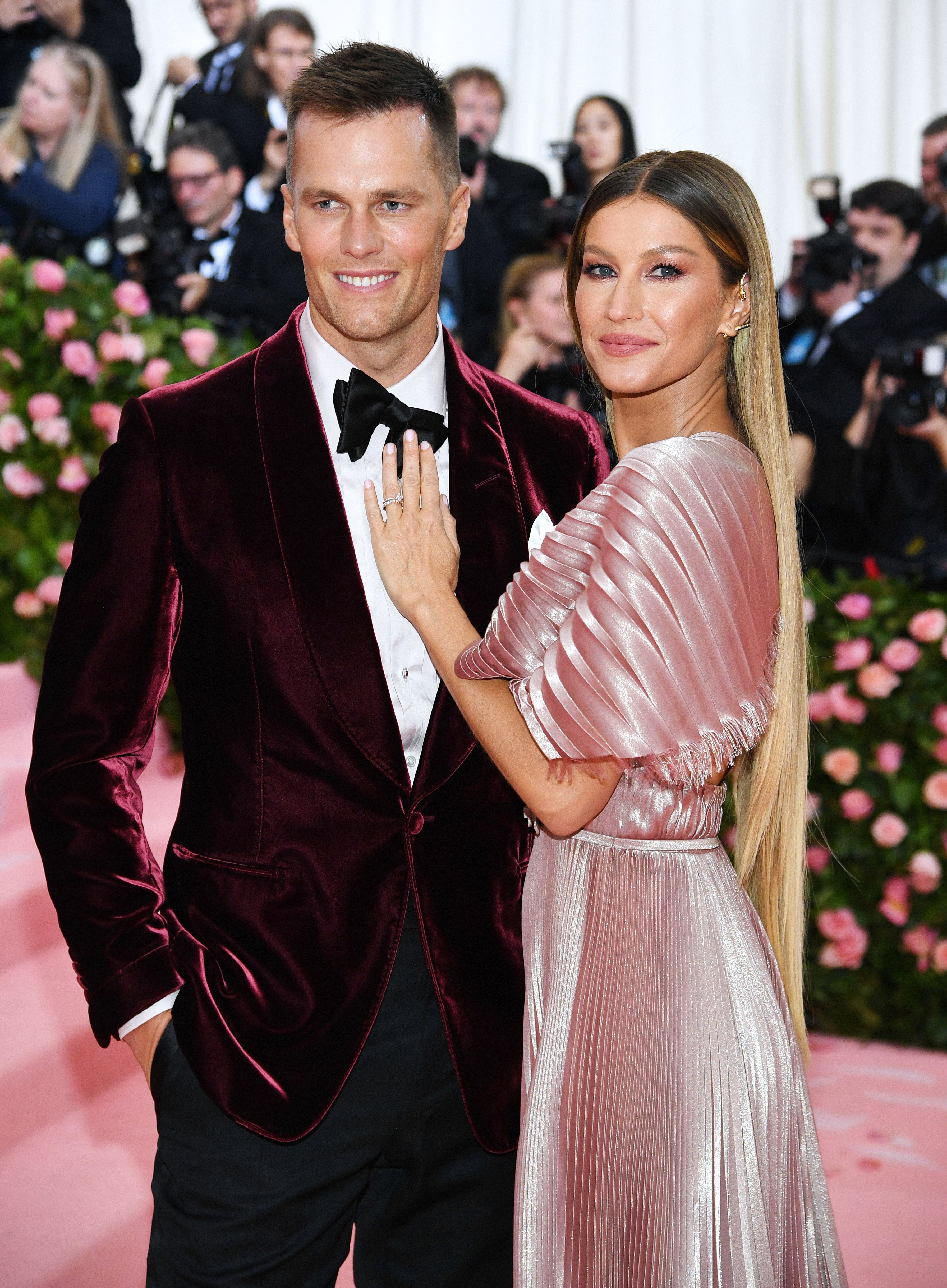 Gisele Bündchen Is Pregnant, Expecting Her First Child With Boyfriend ...