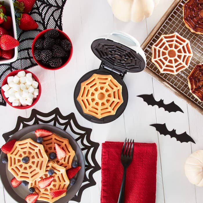 30 Cool Walmart Products For Spooky Season