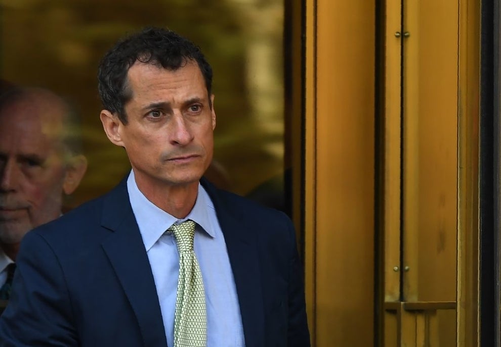 15 Politicians Who Ruined Their Career Overnight
