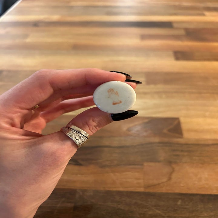 15 Weird Items Identified By People On The Internet