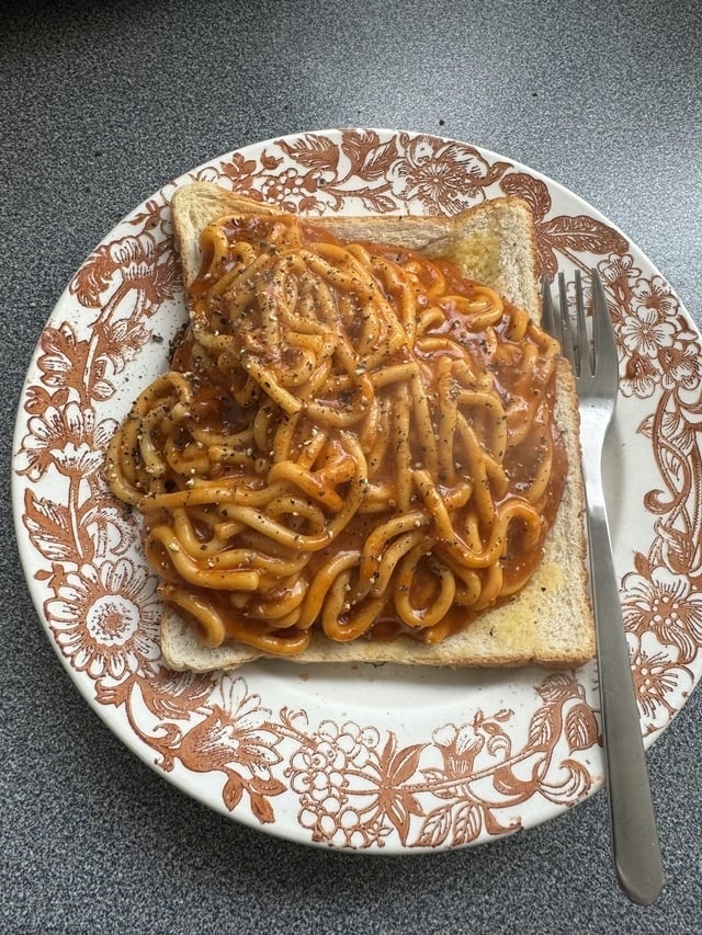 36 Vintage British Dishes That Shock Americans
