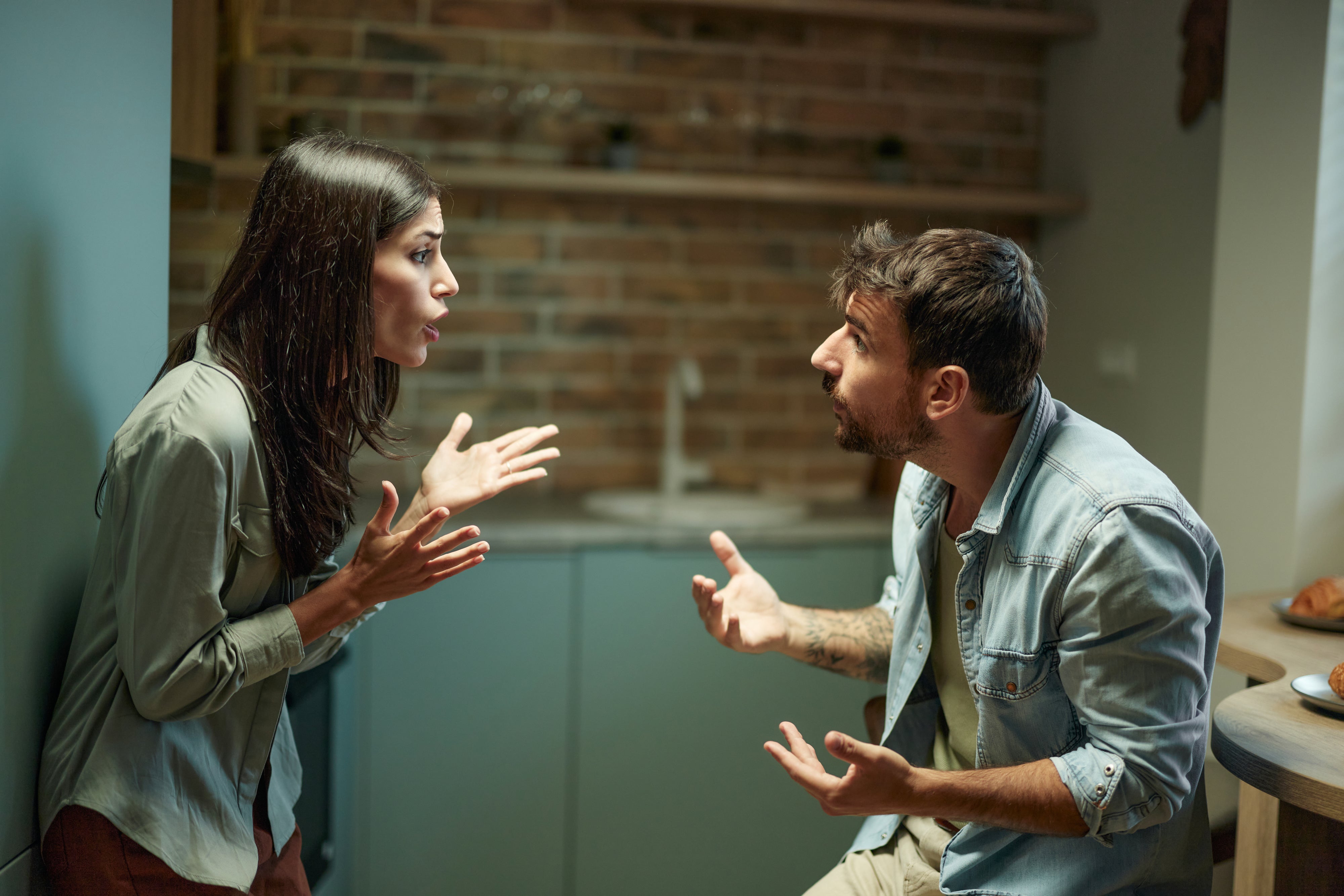 19 Escaped Bad Relationships: First Red Flags Ignored