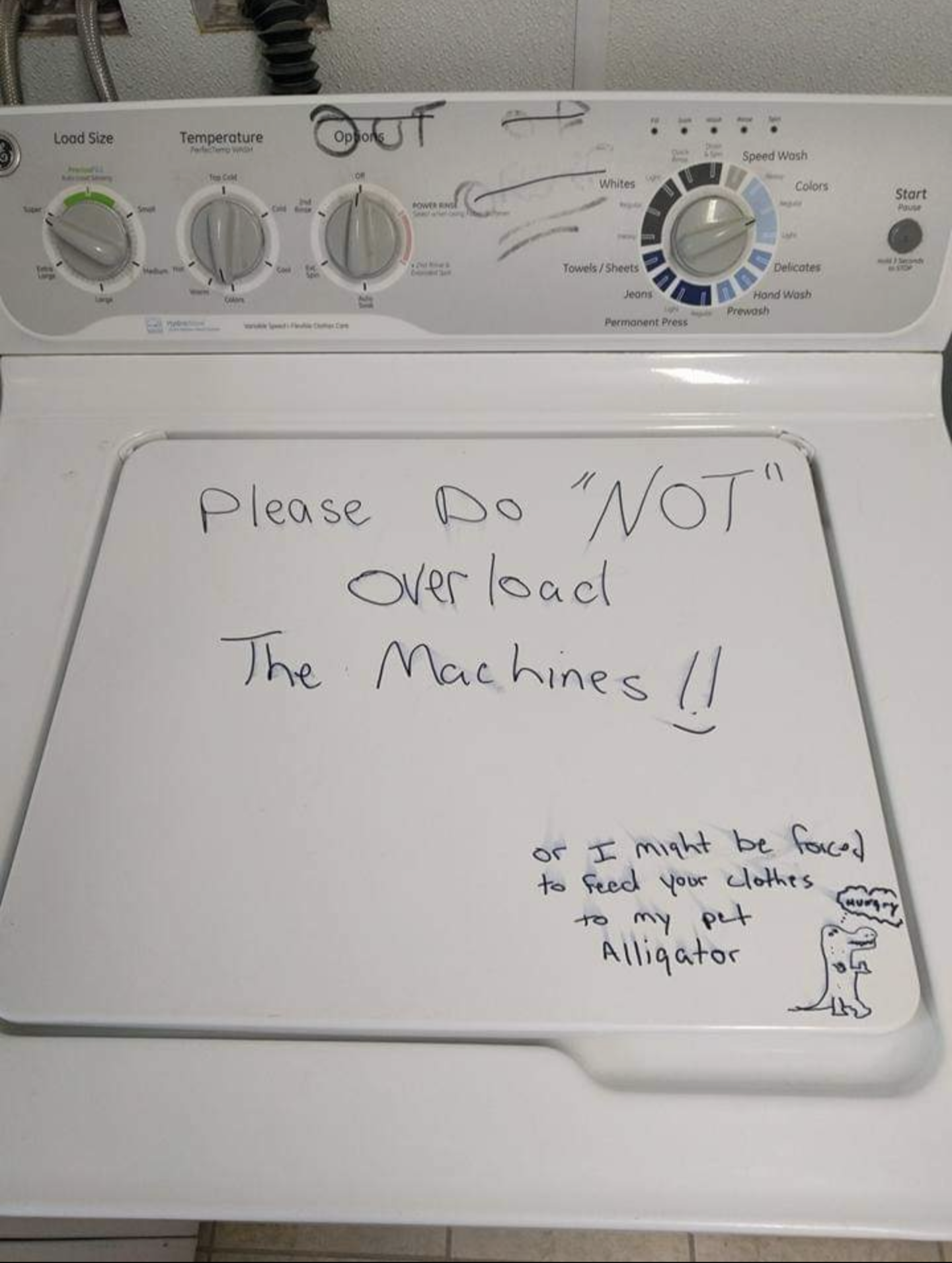 17 Photos Of The Most Infuriating Things People Can Do In Public