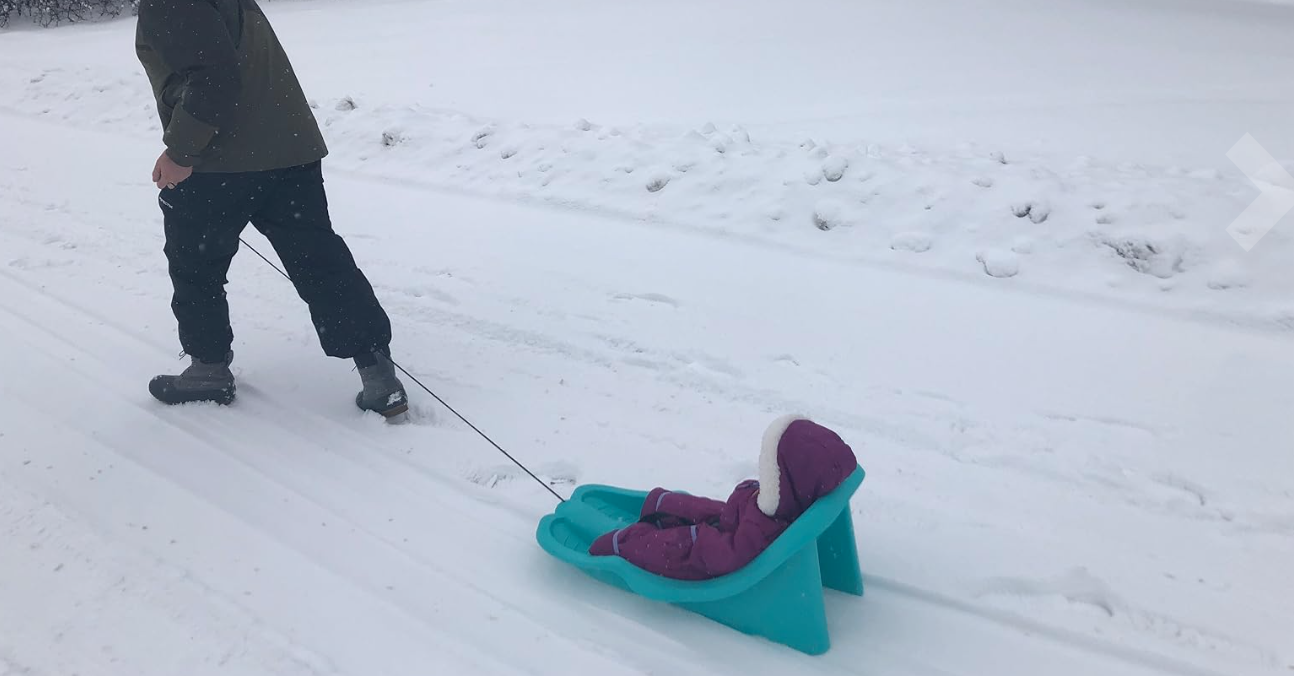 21 Snow Tubes, Sleds And Toys Your Family Will Love