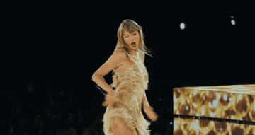 Taylor Starts Sobbing At Last Toronto Eras Tour Show