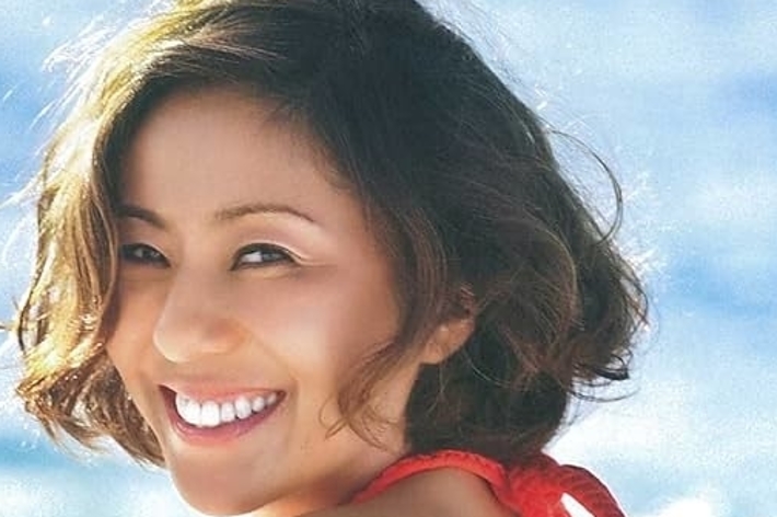 山本舞香、ミニ丈ワンピ姿披露→「サッチンめっちゃギャルやん」「鈴木えみかと勘違いした」の声【画像】