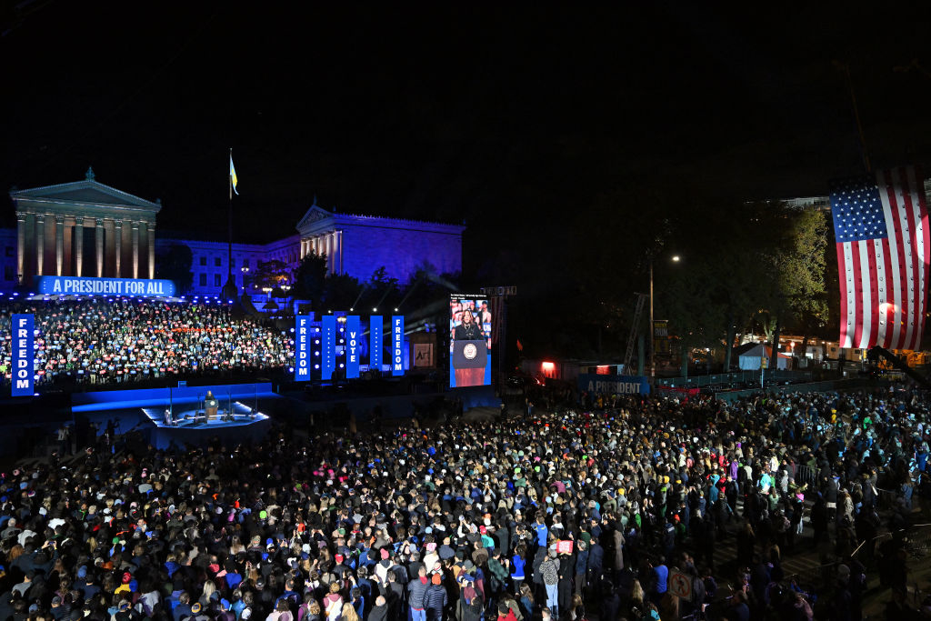 Kamala Harris's Last Rally Crowd Vs. Trump's Last Rally Crowd