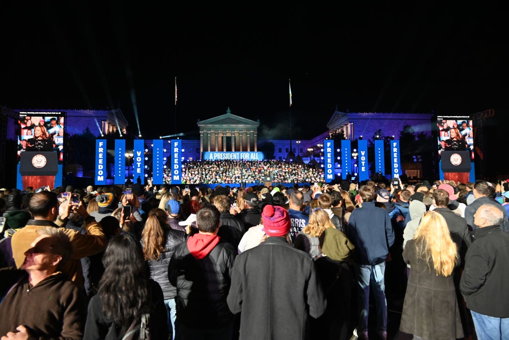 Kamala Harris's Last Rally Crowd Vs. Trump's Last Rally Crowd