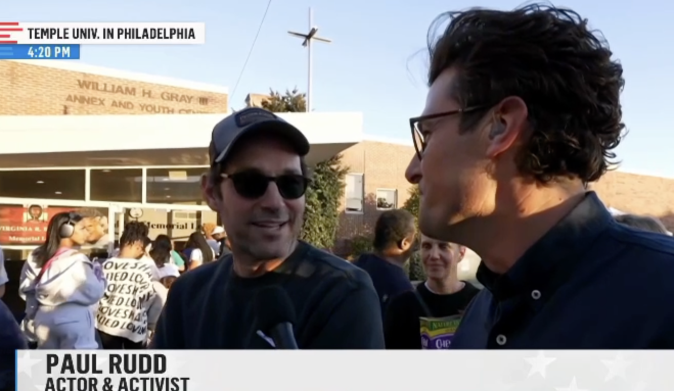 Paul Rudd Handed Out Water To Voters In Long Lines 2024 Election