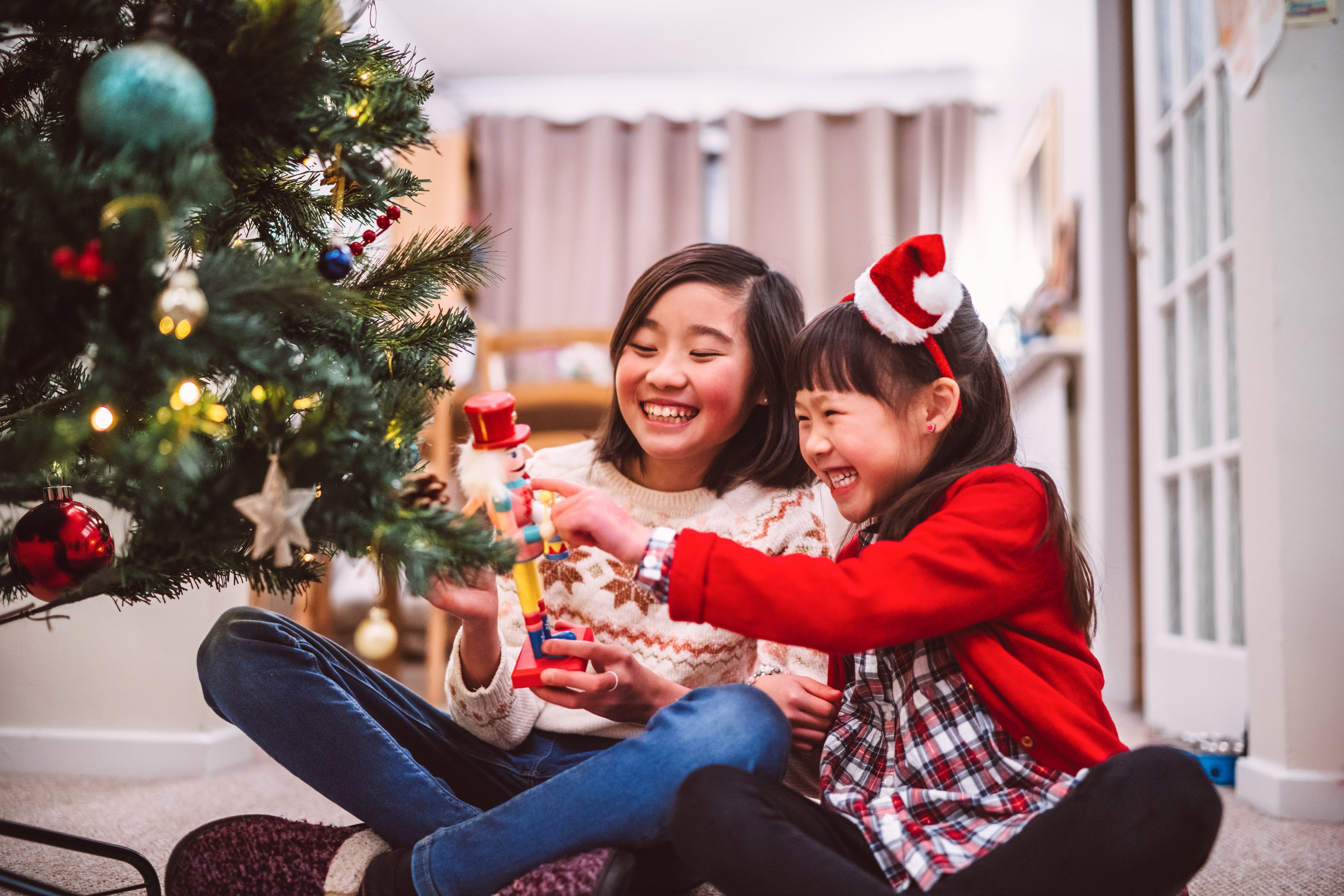 People Are Sharing Their Personal Holiday Traditions