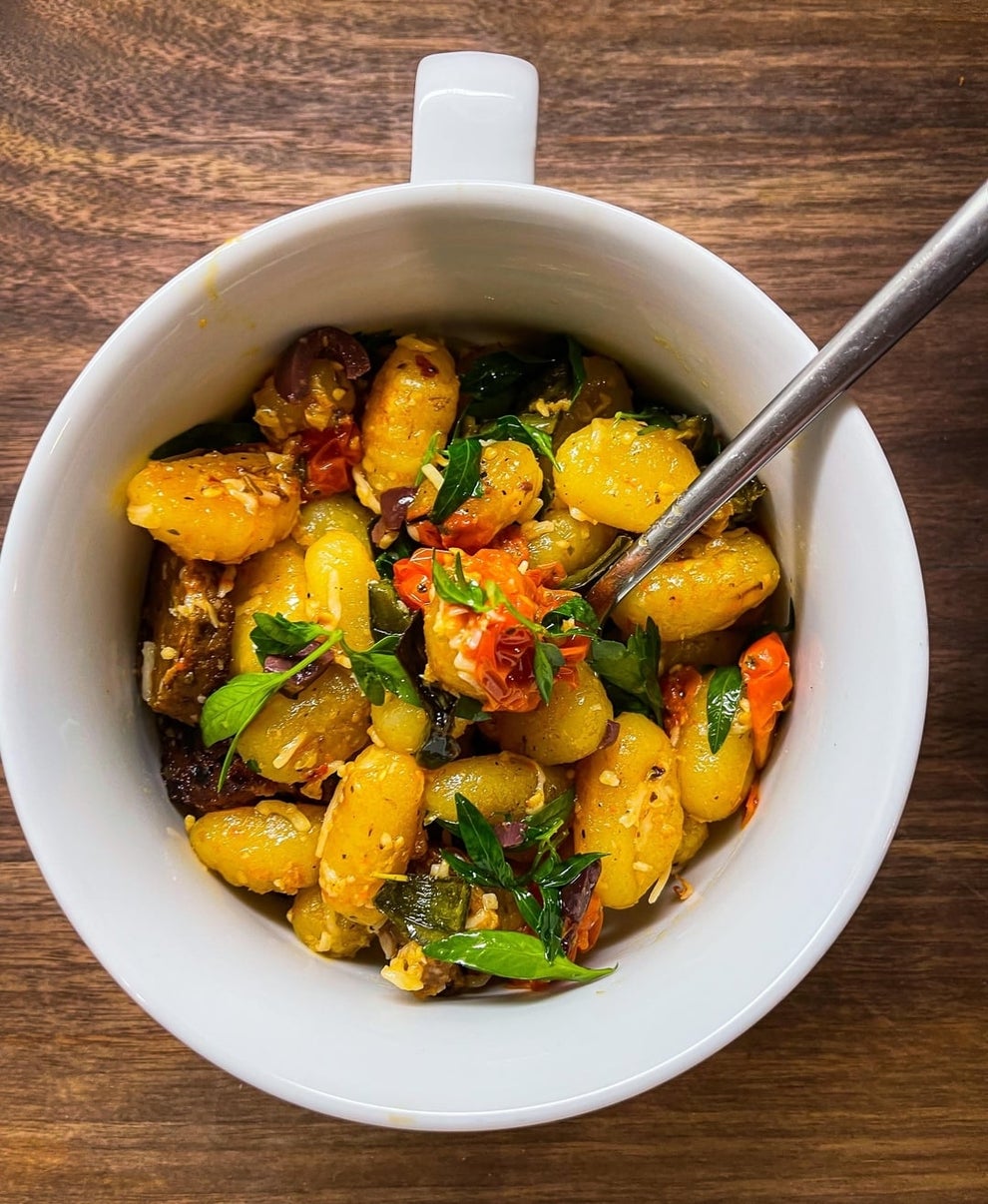 24 Minimal-Effort Struggle Meals To Cook