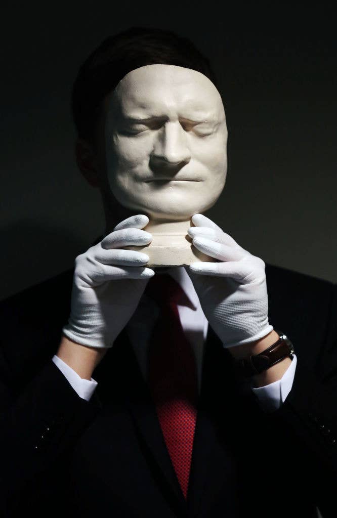 Life Masks Of Famous People