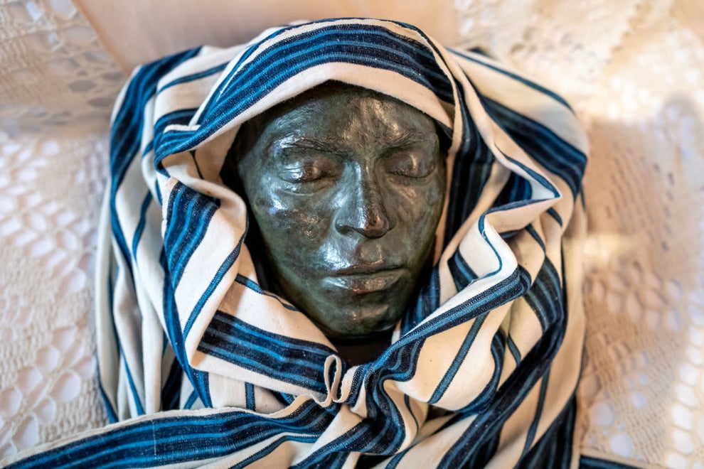 25 Death Masks Of Historically Important People