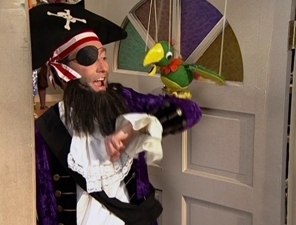 SpongeBob's Tom Kenny Shares Behind-The-Scenes Secrets