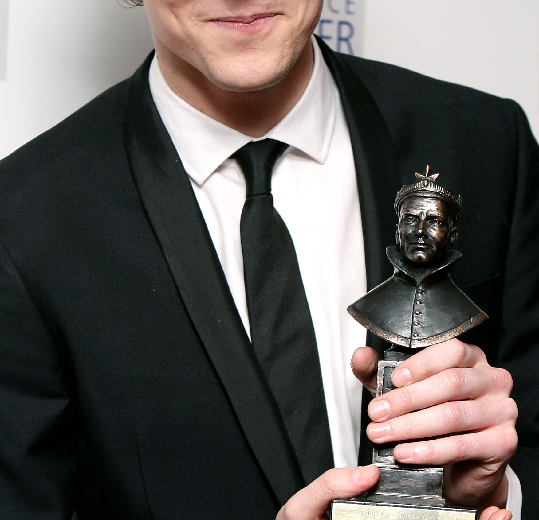 11 Actors' Most Dramatic Onscreen Hair Transformations