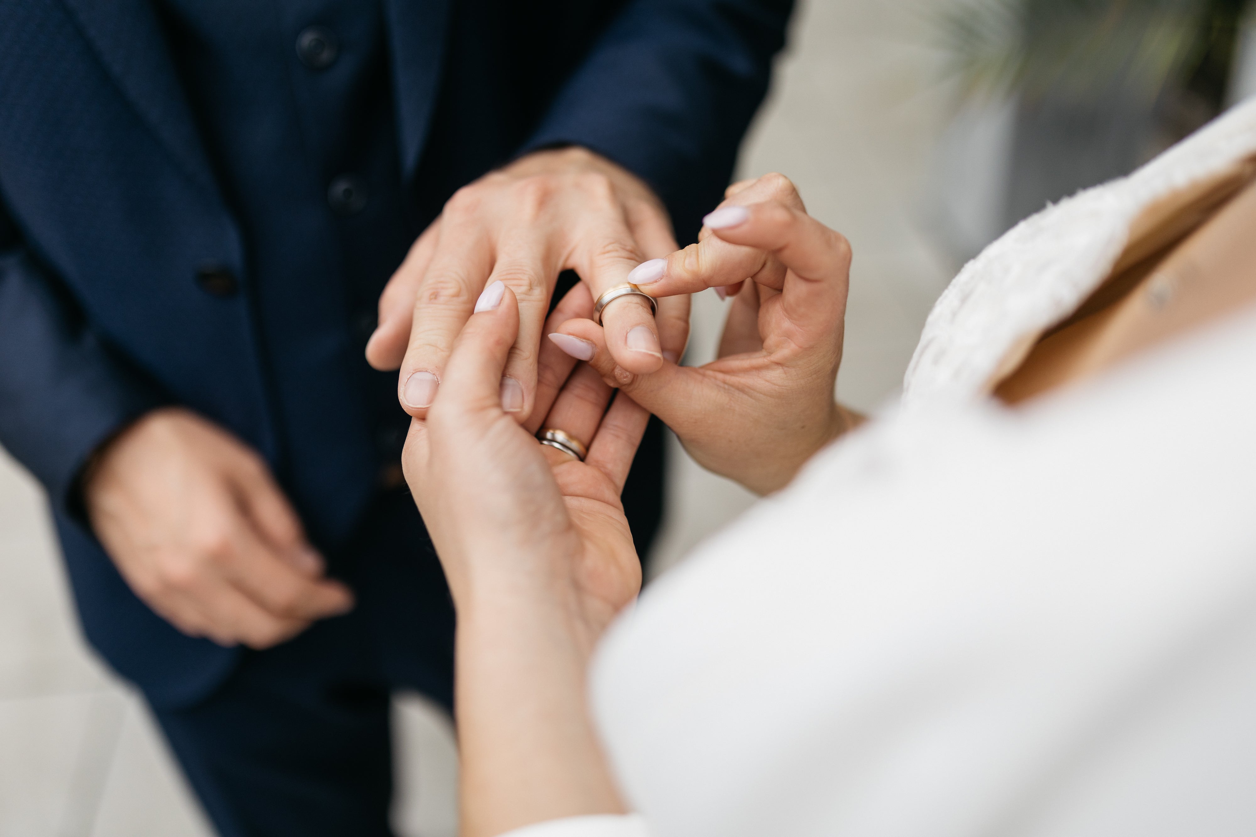 Monogamous wedding | Beachweddingtips.com