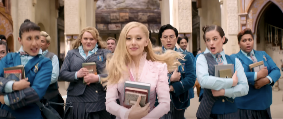 22 Wicked Costume And Hair And Makeup Facts