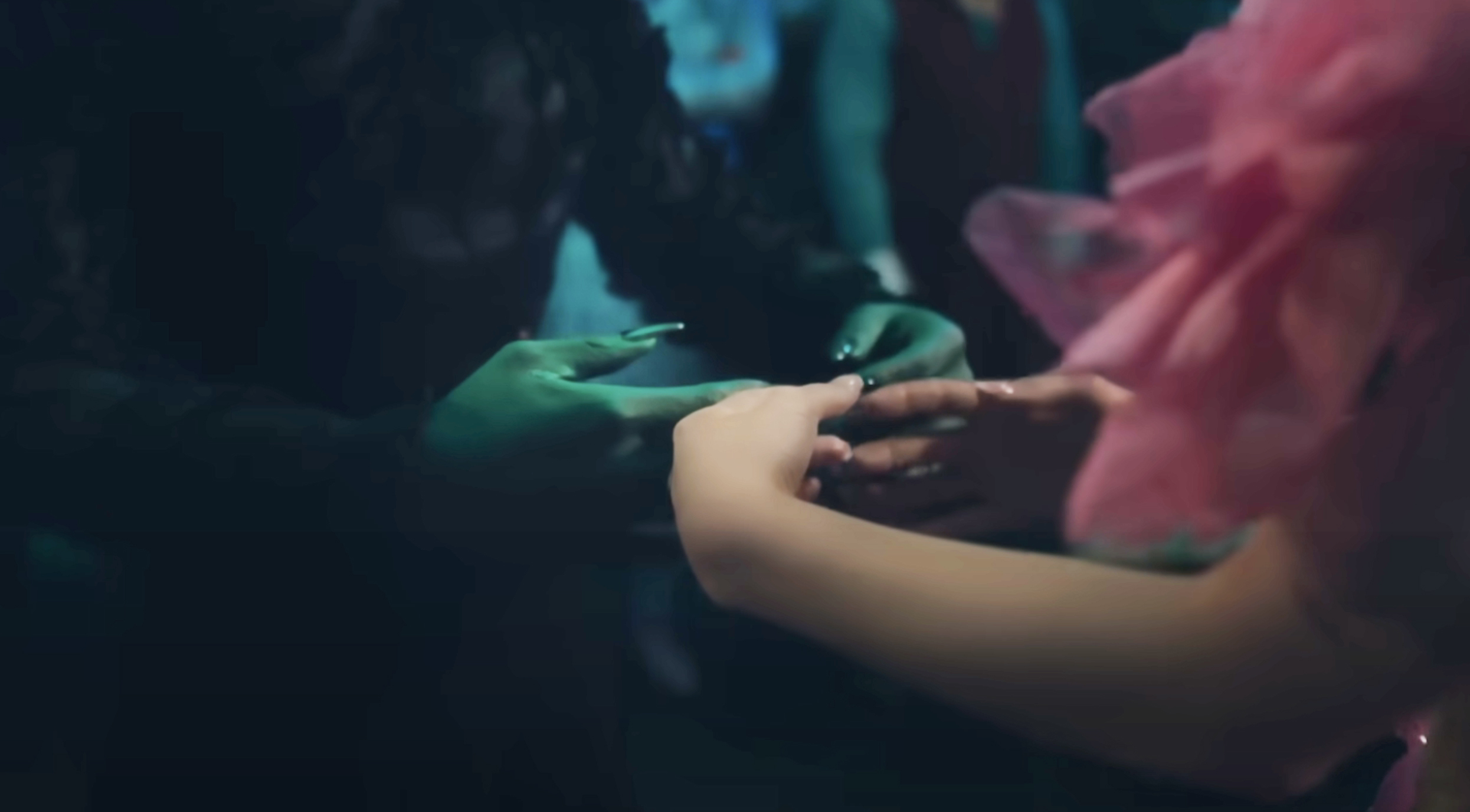 Ariana Grande Explained Why She Didn't Learn Wicked Dance For Ozdust Ballroom Scene