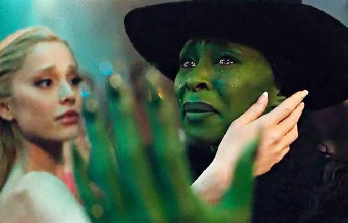 Ariana Grande Explained Why She Didn't Learn Wicked Dance For Ozdust ...