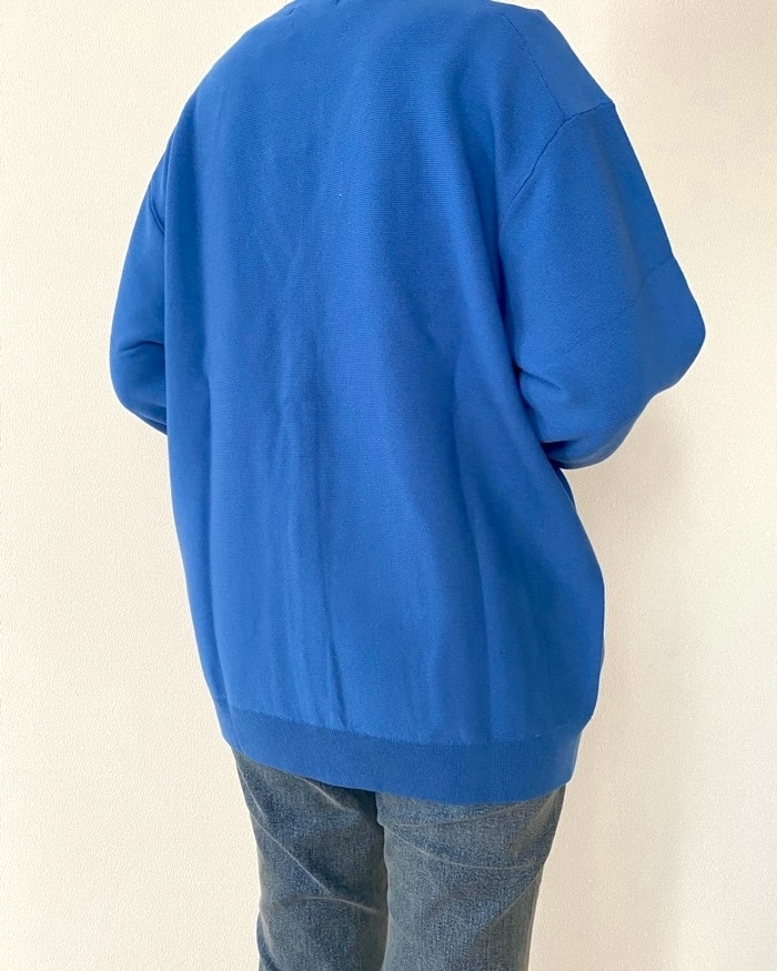 GUの「2290円カーディガン」がサッと羽織るだけでオシャレ！ゆったりシルエットで楽ちんだから、色違いも欲しくなる！《着用レビュー》【画像・動画】