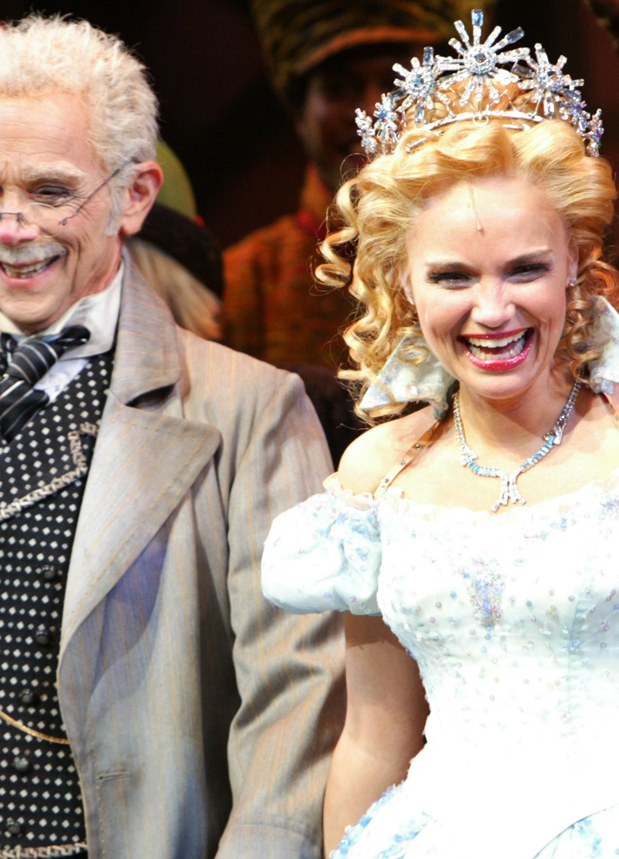 Wicked's Kristin Chenoweth's Cute Gift To Ariana Grande