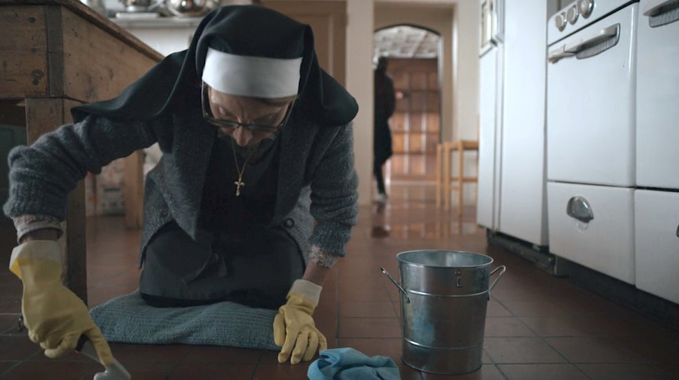 People Share Unexpected Nun Experiences