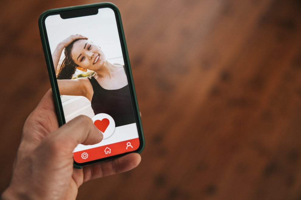 Men Share Their Experience With Dating Apps