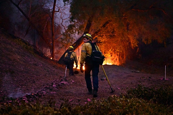 29 Really, Really, Really Wild Pictures Of Firefighters In Los Angeles