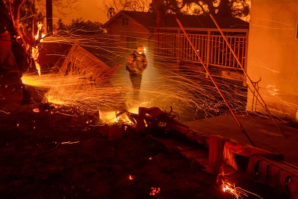 29 Really, Really, Really Wild Pictures Of Firefighters In Los Angeles