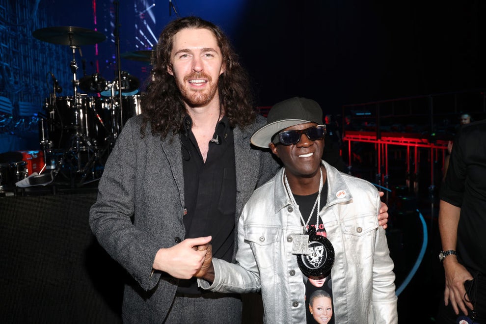 19 Super Tall Celebrities 6'5" Or Above