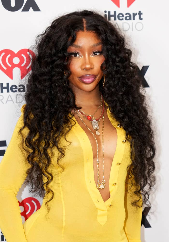 SZA Gave A Speech About Drew Barrymore's Impact On Her